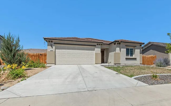 Northgate Apartments for Rent with Hardwood Floors - Fallon, NV ...