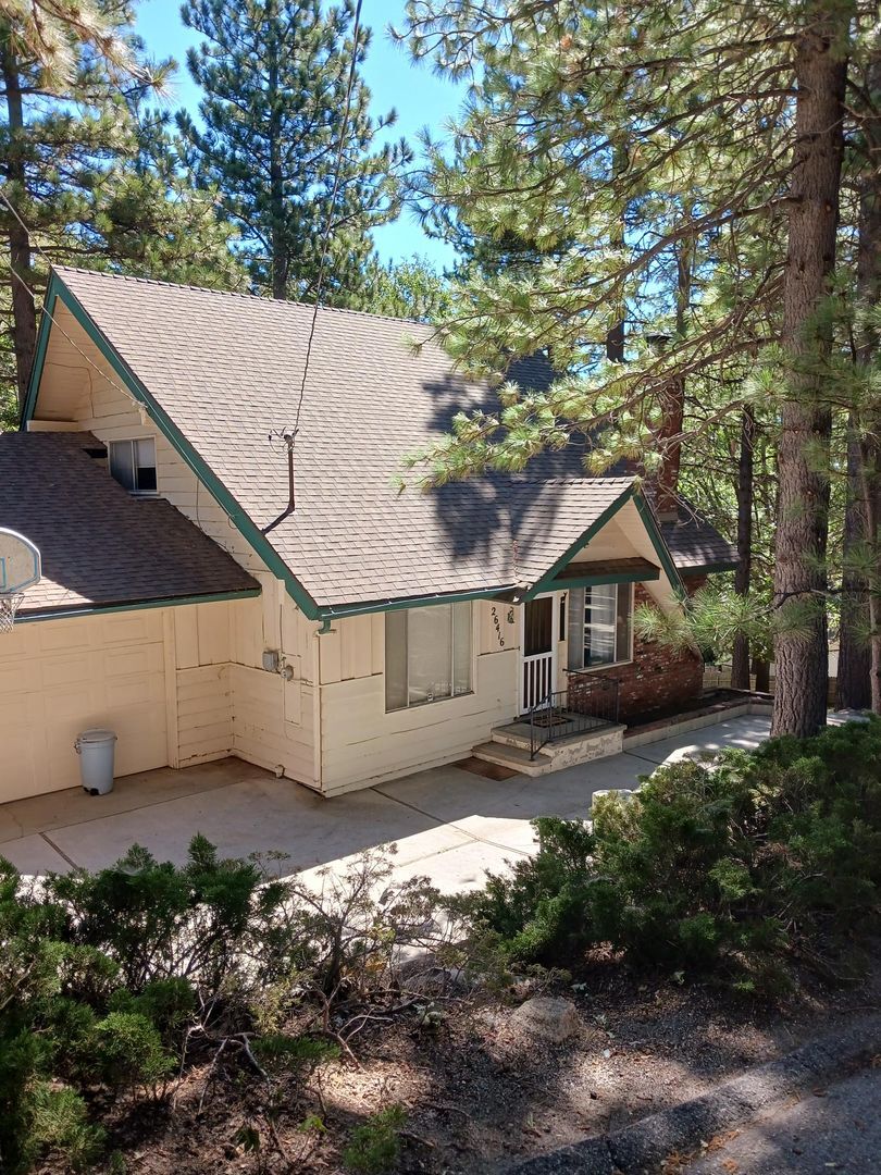 26416 Apache Trail, Rimforest, CA 92378 - House Rental in Rimforest, CA ...