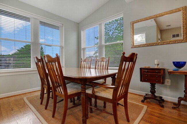 606 Kentucky Ave SE, Washington, DC 20003 - Townhome Rentals in ...