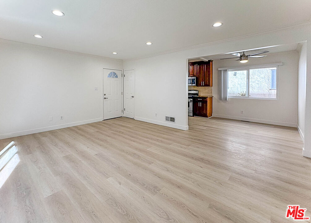 2607 Abbot Kinney Blvd Unit 2607, Los Angeles, CA 90291 - Condo for ...