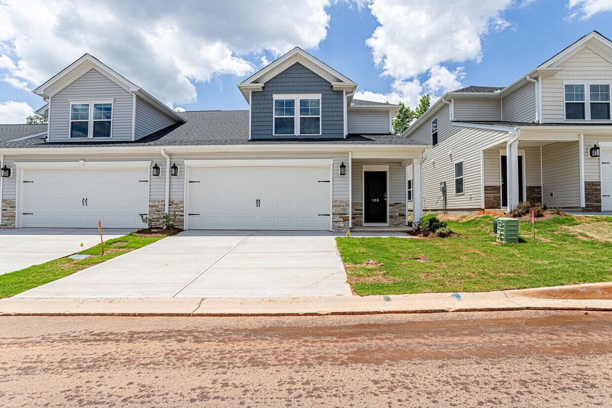 106 Glen Forest Dr, Greenville, SC 29607 - Townhome Rentals in Greenville SC | Apartments.com