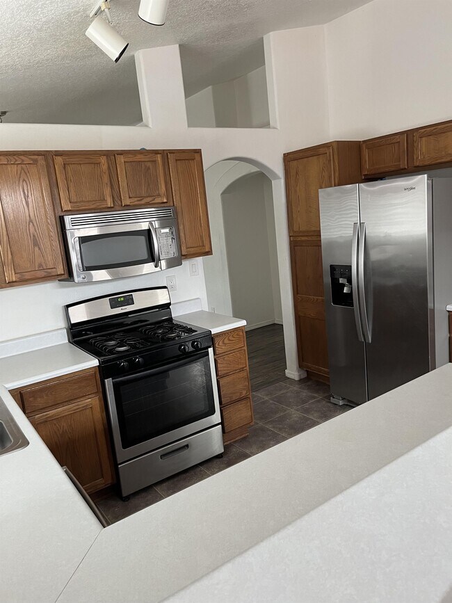 6963 Skylar Dr NE, Rio Rancho, NM 87144 - House Rental in Rio Rancho ...
