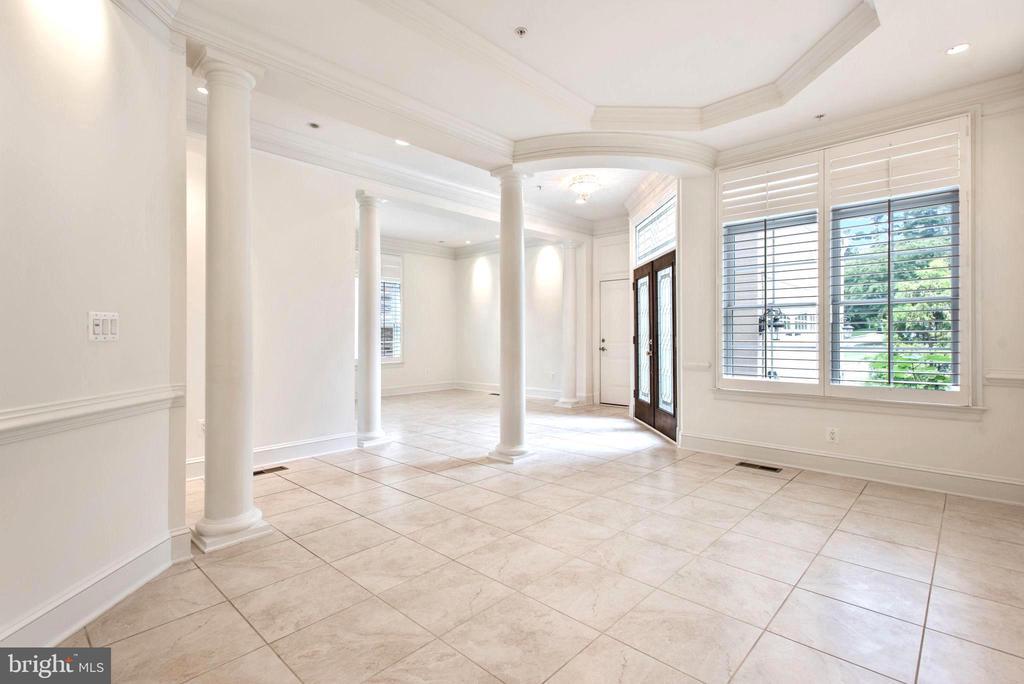 8319 Quarry Manor Terrace, Bethesda, MD 20817 - House Rental in ...