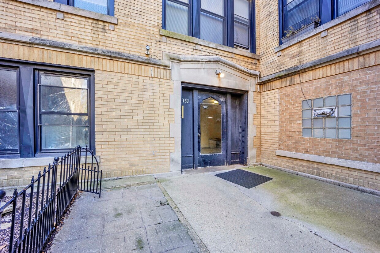 3153 W Augusta Blvd Unit 2, Chicago, IL 60622 - Condo for Rent in ...