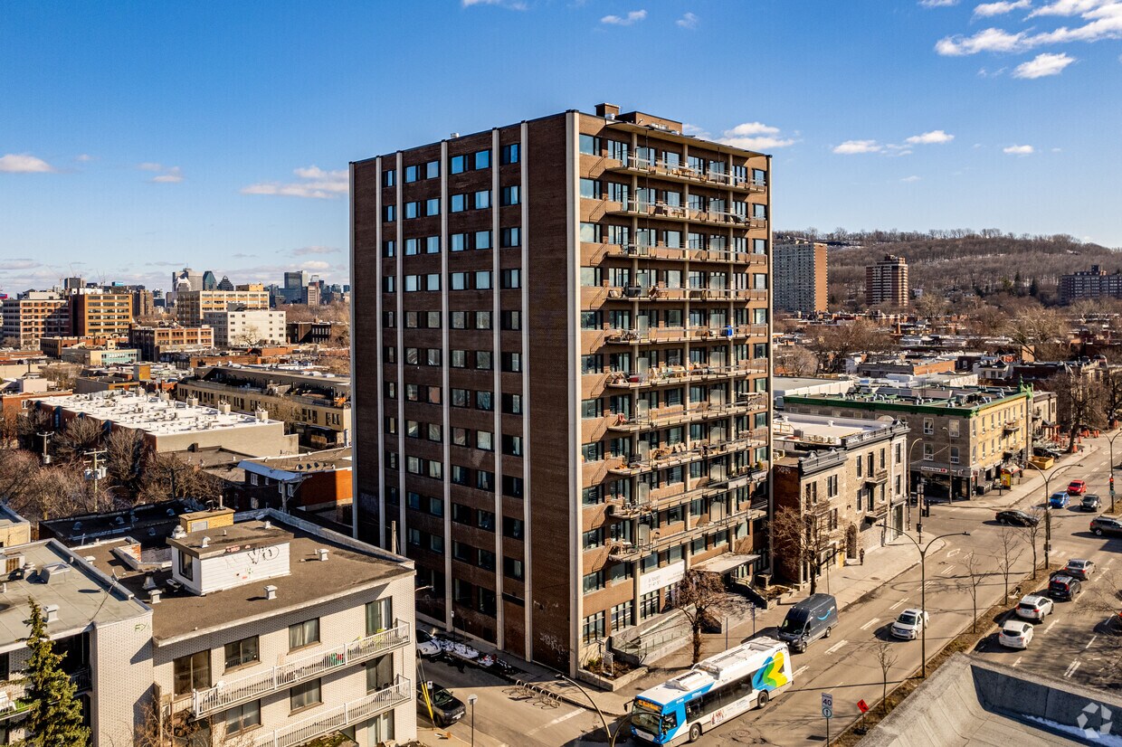 Le 30 Apartments - 30 Saint-Joseph E Montréal, QC | Apartments.com