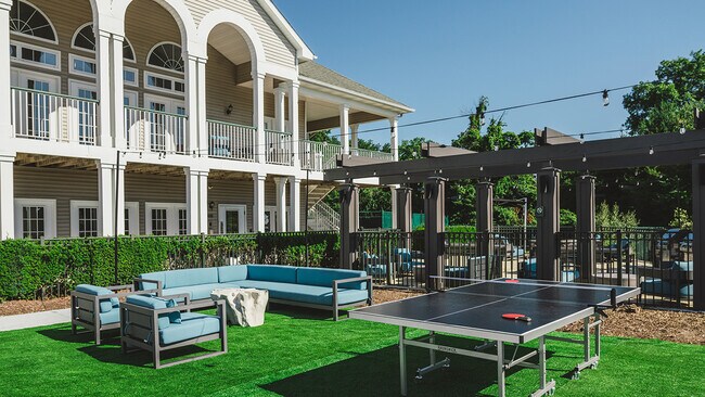 Highlands Nanuet Apartments - 100 Avalon Gardens Dr Nanuet, NY ...