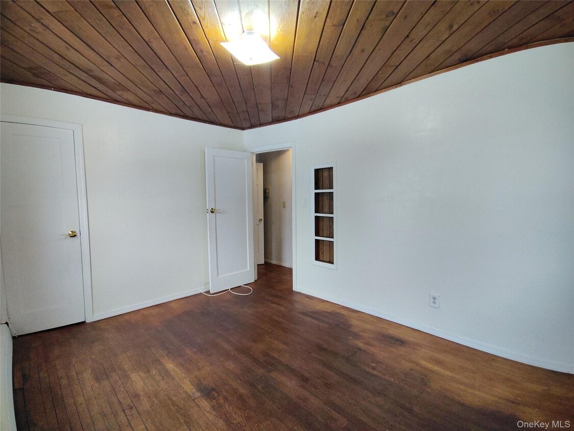 32 Vernon Terrace Unit 1, Poughkeepsie, NY 12601 - Room for Rent in ...