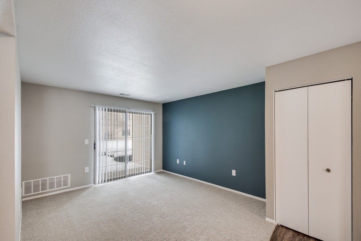 Stone Crest Apartments - 2880 S Isabella Rd Mount Pleasant, MI 48858 ...