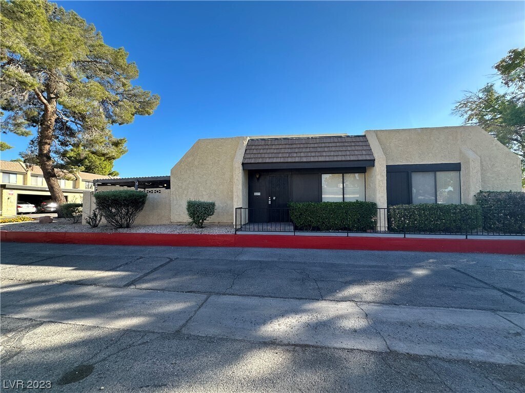 4629 Kelly Barry Way, Las Vegas, NV 89121 - Townhome Rentals in Las ...