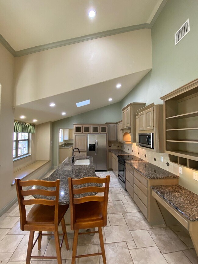 101 Southern Spur, Horseshoe Bay, TX 78657 - House Rental in Horseshoe ...