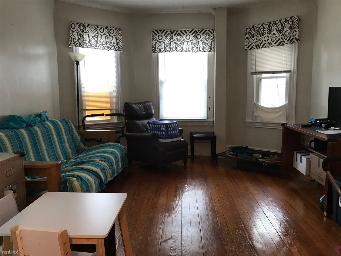11 Wellington St, Waltham, MA 02451 - Condo for Rent in Waltham, MA ...