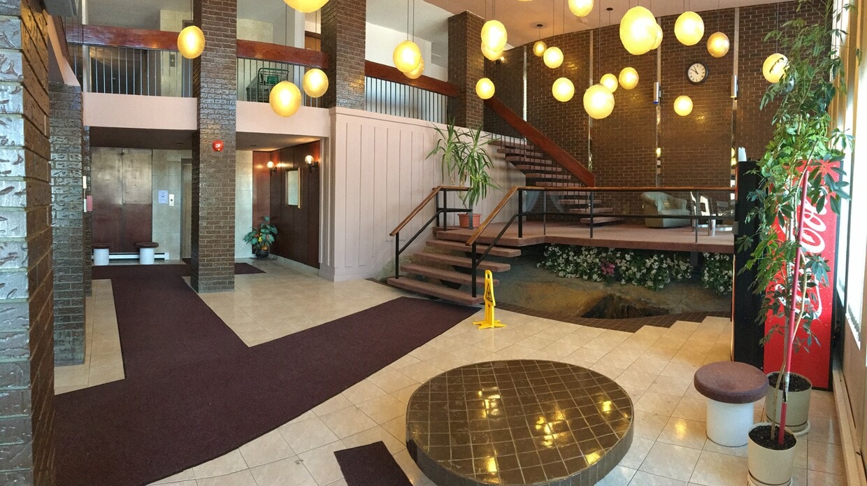 Regent Court Apartments Apartments - 325 Marttila Dr Grand Sudbury, ON ...