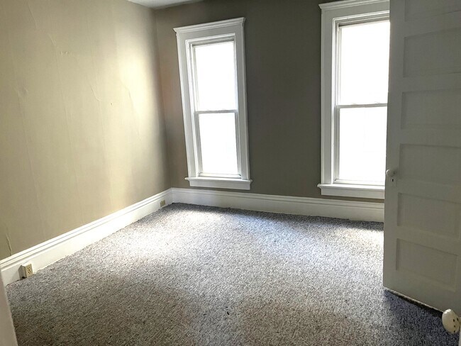 257 W 8th St Unit 1, Erie, PA 16501 - Apartments in Erie, PA ...