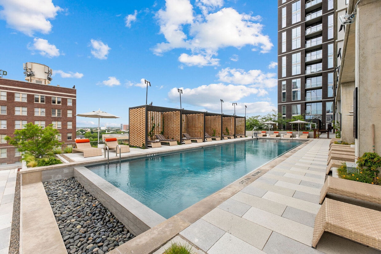 300 Main - 300 N Main Ave San Antonio, TX 78205 | Apartments.com