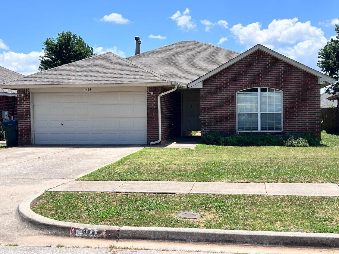 1424 Kenwood Dr, Norman, OK 73071 - House Rental in Norman, OK | Apartments.com