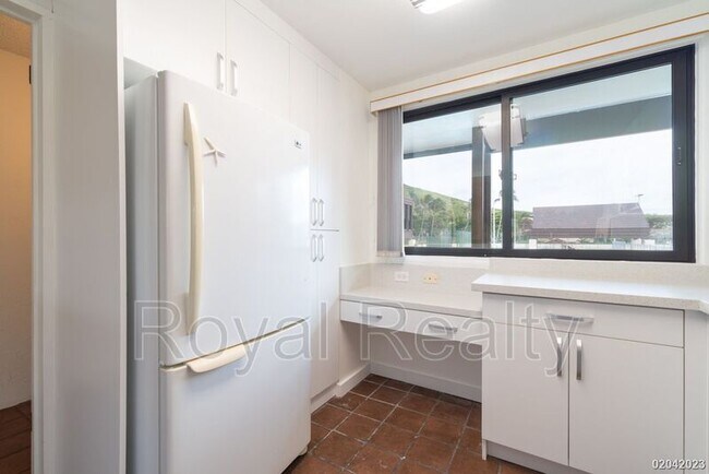 500 Lunalilo Home Rd Unit #13H, Honolulu, HI 96825 - Condo for Rent in ...