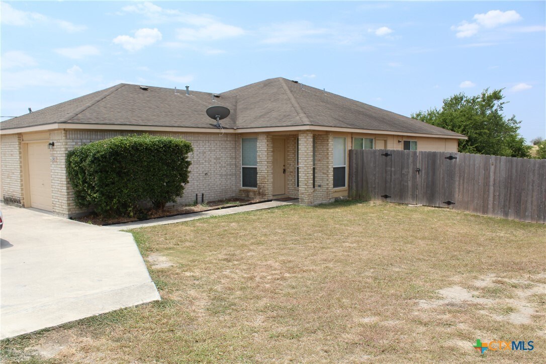 2742 FM1044, New Braunfels, TX 78130 - Townhome Rentals in New Braunfels TX | Apartments.com