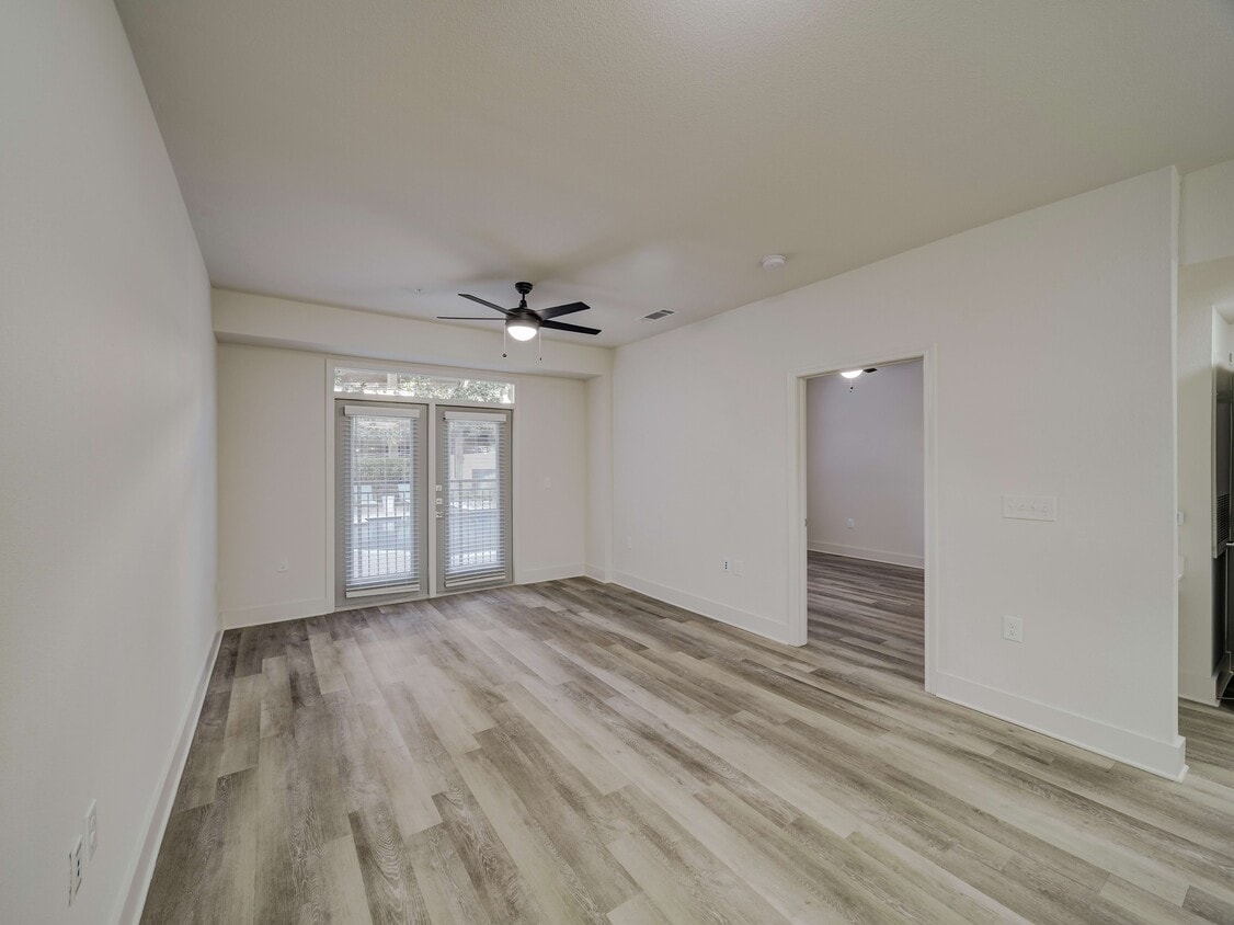 Cortland Addison Circle - 15777 Quorum Dr Addison, TX 75001 ...