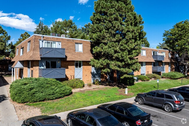 Valley Vista Apartments for Rent with Hardwood Floors - Denver, CO ...