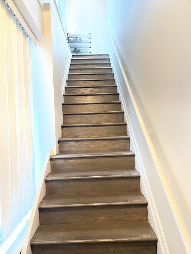 1615 W Lawrence Ave Unit 2, Chicago, IL 60640 - Condo for Rent in Chicago, IL | Apartments.com