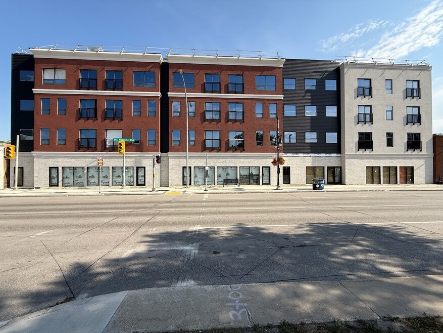 Ruth Gardens Apartments - 1167-1199 Rothesay St Winnipeg, MB ...