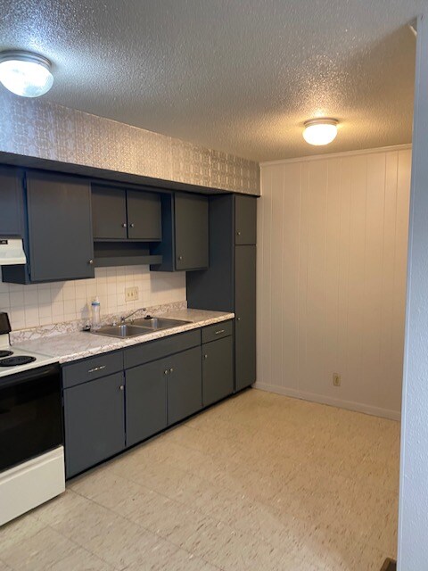 1609 S 22nd St Unit 2, Herrin, IL 62948 | Apartments.com