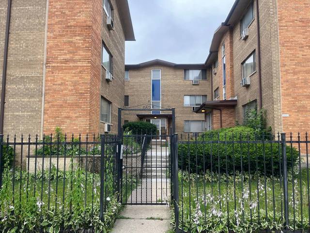 7907 S Greenwood Ave, Chicago, IL 60619 - House Rental in Chicago, IL ...