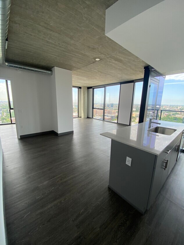 15 N Elizabeth St, Chicago, IL 60607 - Condo for Rent in Chicago, IL ...