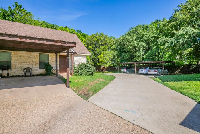 27 Addi Lane, Lacy-Lakeview, TX 76705 - Townhome Rentals in Lacy ...