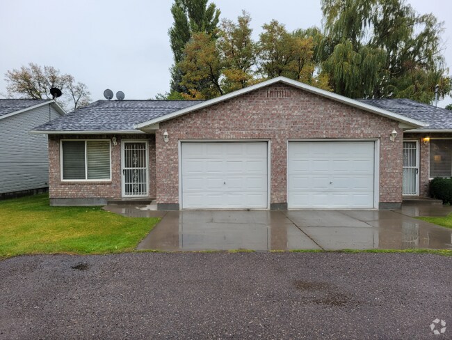 Houses for Rent with a Swimming Pool in Rupert ID