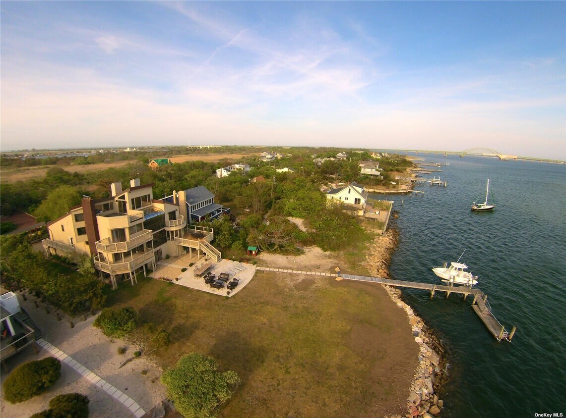 52 Larboard Ct, Babylon, NY 11702 - House Rental in Babylon, NY ...