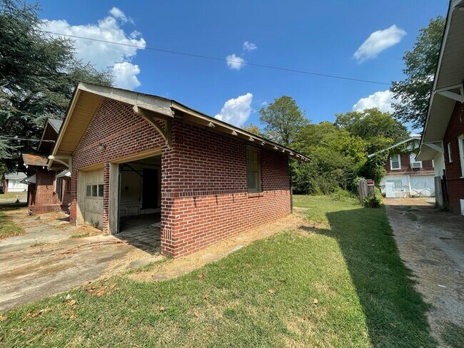 322 Arlington Ave, Jackson, TN 38301 - House Rental in Jackson, TN ...