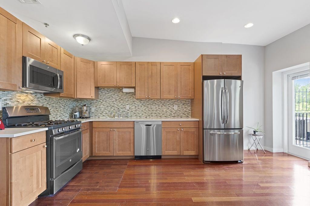 126 Bright St Unit Apt 402, Jersey City, NJ 07302 - Condo for Rent in ...