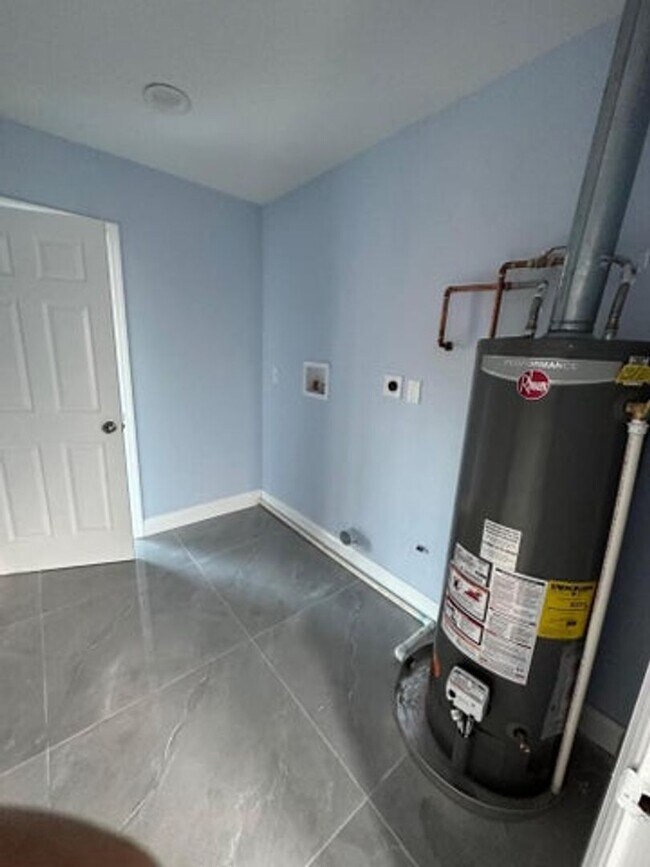 5665 Daphne Dr, West Palm Beach, FL 33415 - House Rental in West Palm ...