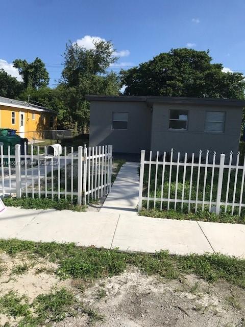 2348 NW 67th St Unit 1A, Miami, FL 33147 - Room for Rent in Miami, FL ...
