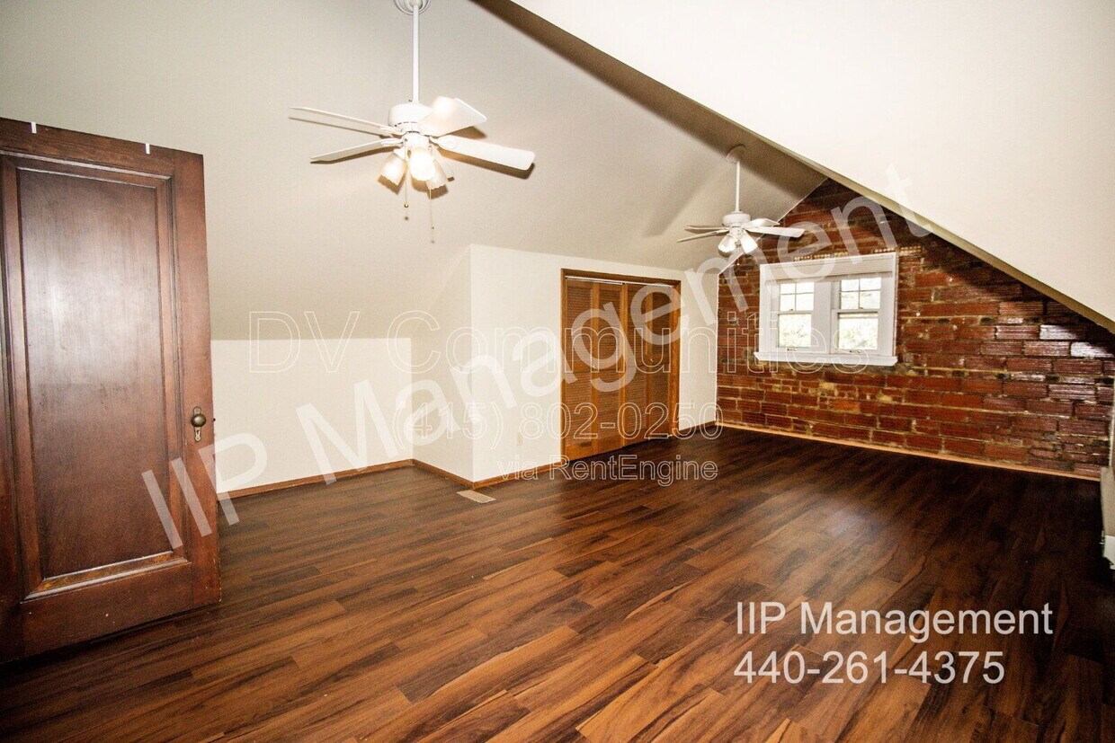 2671 E 130th St Unit 3, Cleveland, OH 44120 - Room for Rent in ...