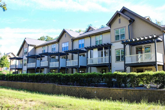 The Townhomes at Chapel Watch Village Rentals - Chapel Hill, NC ...