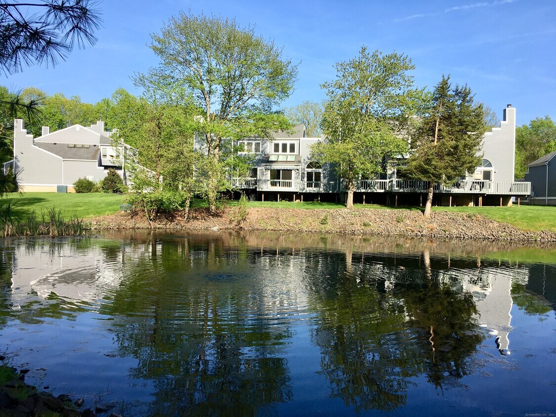 60 Clintonville Rd Unit 202, Northford, CT 06472 - Condo for Rent in Northford, CT | Apartments.com