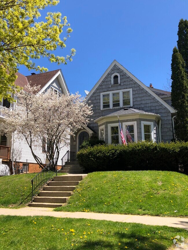 Casas de renta en Washington Highlands - Wauwatosa, WI | Apartamentos.com