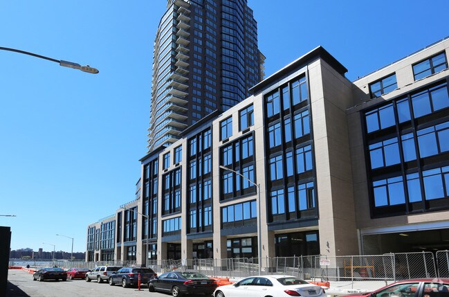 The Greenpoint Apartments - Brooklyn, NY | Apartments.com