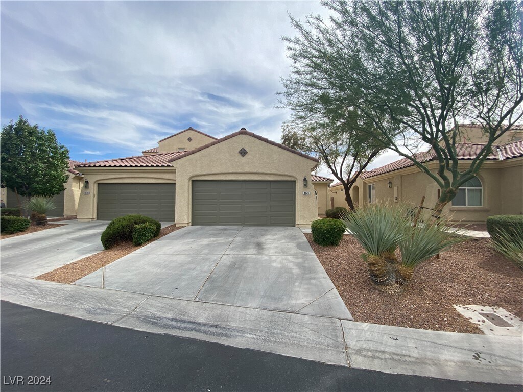 8649 Echo Grande Dr, Las Vegas, NV 89131 - Townhome Rentals in Las ...