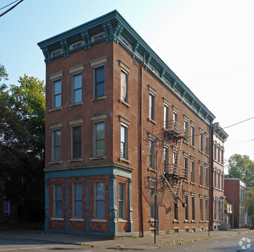 700 Neave St, Cincinnati, OH 45204 - 700 Neave St Cincinnati, OH 45204 ...