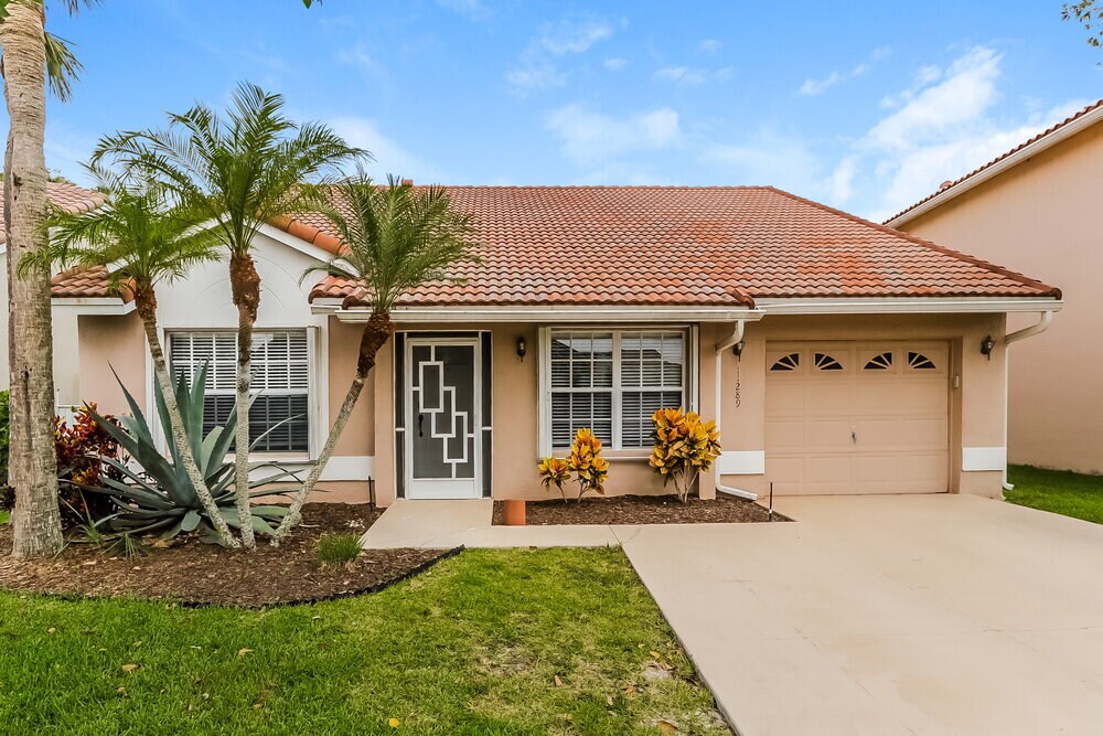 11289 Coral Reef Dr, Boca Raton, FL 33498 | Apartments.com