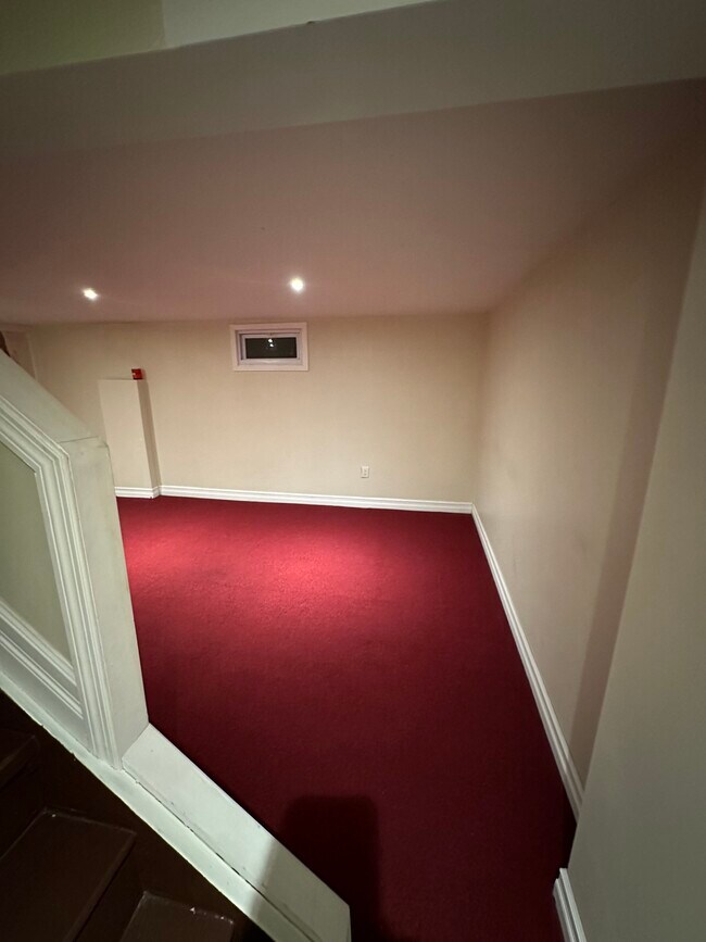 62 E Centennial Ave Unit Basement, Roosevelt, NY 11575 - Apartments in ...