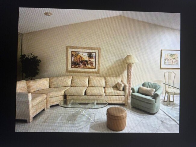 Kings Point Normandy Apartments for Rent with a Yard - Delray Beach, FL ...