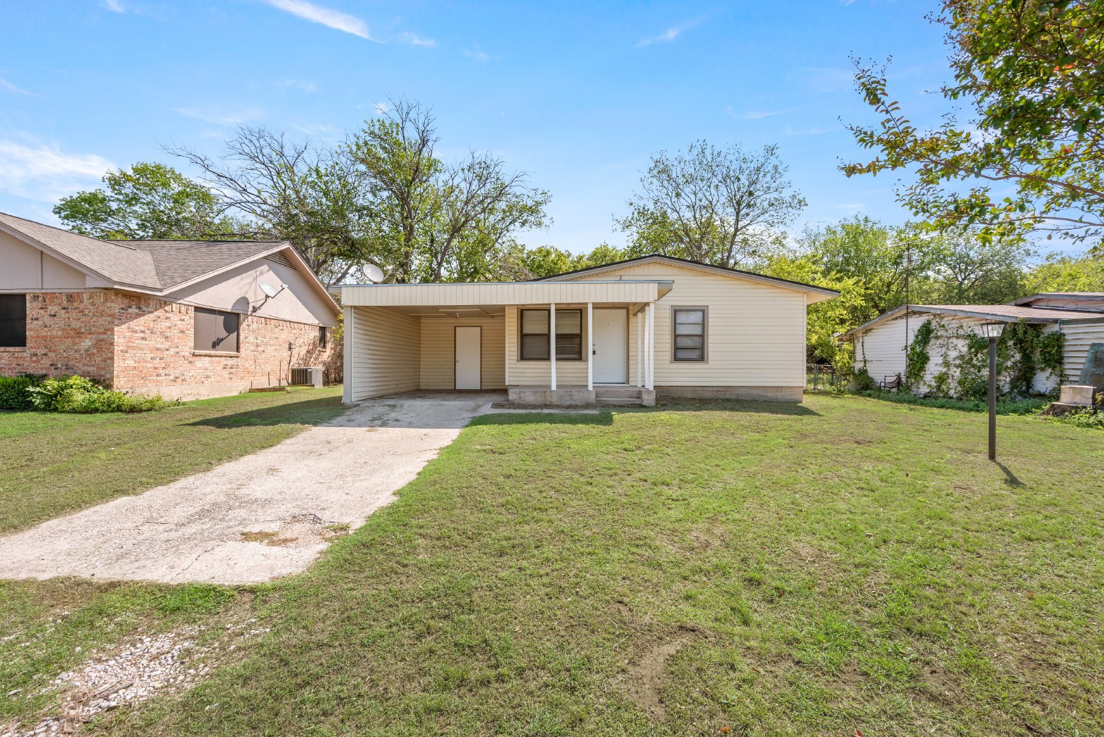 1704 N Trinity St, Decatur, TX 76234 - Room for Rent in Decatur, TX ...