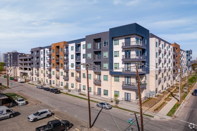 The Academic - Apartments in Dallas, TX | Apartments.com