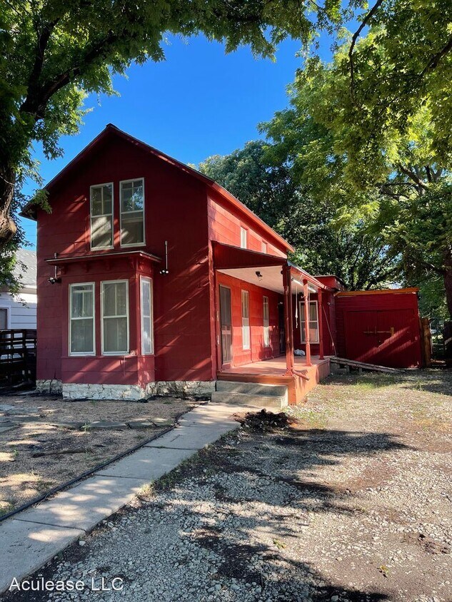 504 E 10th St, Newton, KS 67114 - House Rental in Newton, KS ...