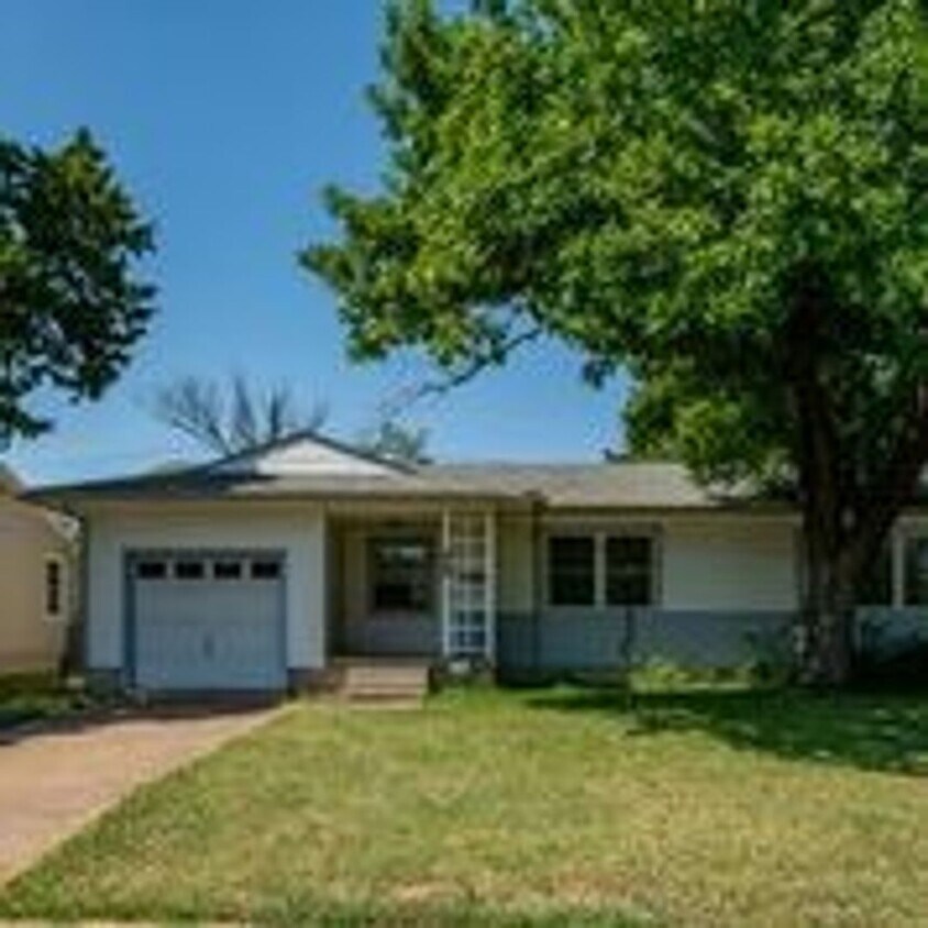 2207 Cartwright St, Irving, TX 75062 - House Rental in Irving, TX ...