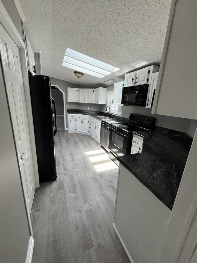 62 Bennett Rd, Candler, NC 28715 - House Rental in Candler, NC ...